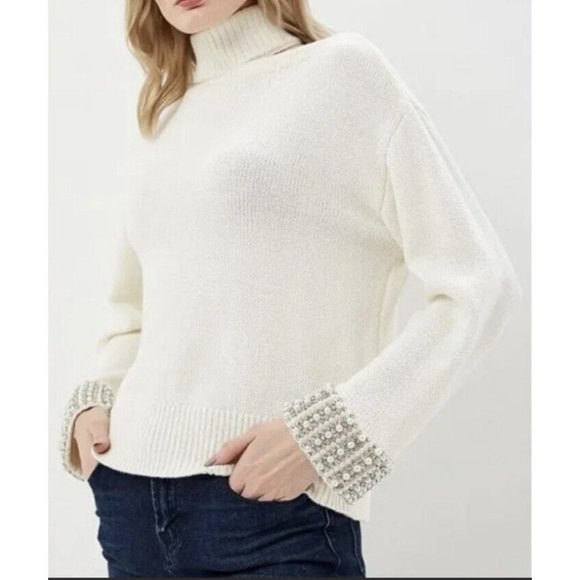 Alice + Olivia | Sweaters | Alice Olivia Gemini Shouldercutout ...